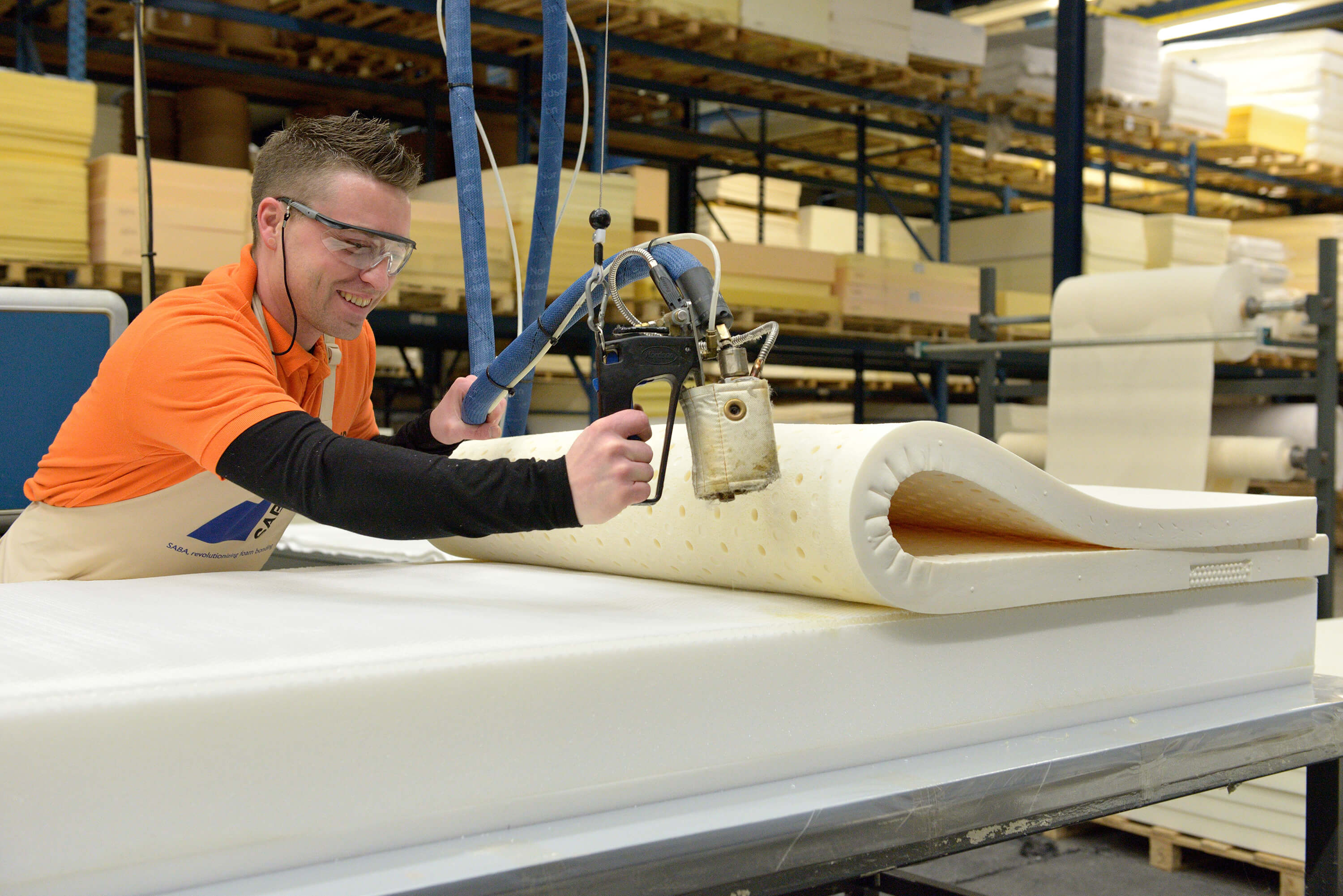 SABA - Which equipment is needed to apply SABA adhesives?